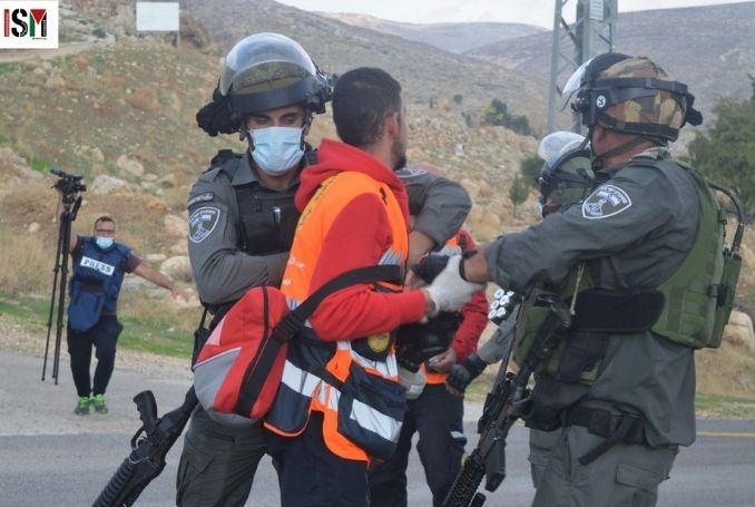 Israeli Forces Arrest Palestinian Medic while Treating Protesters in ...