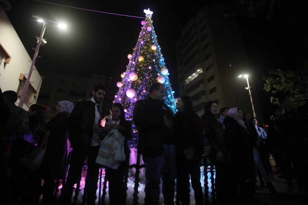 Palestinian Christians in Gaza Launch Holiday Celebrations, Light ...