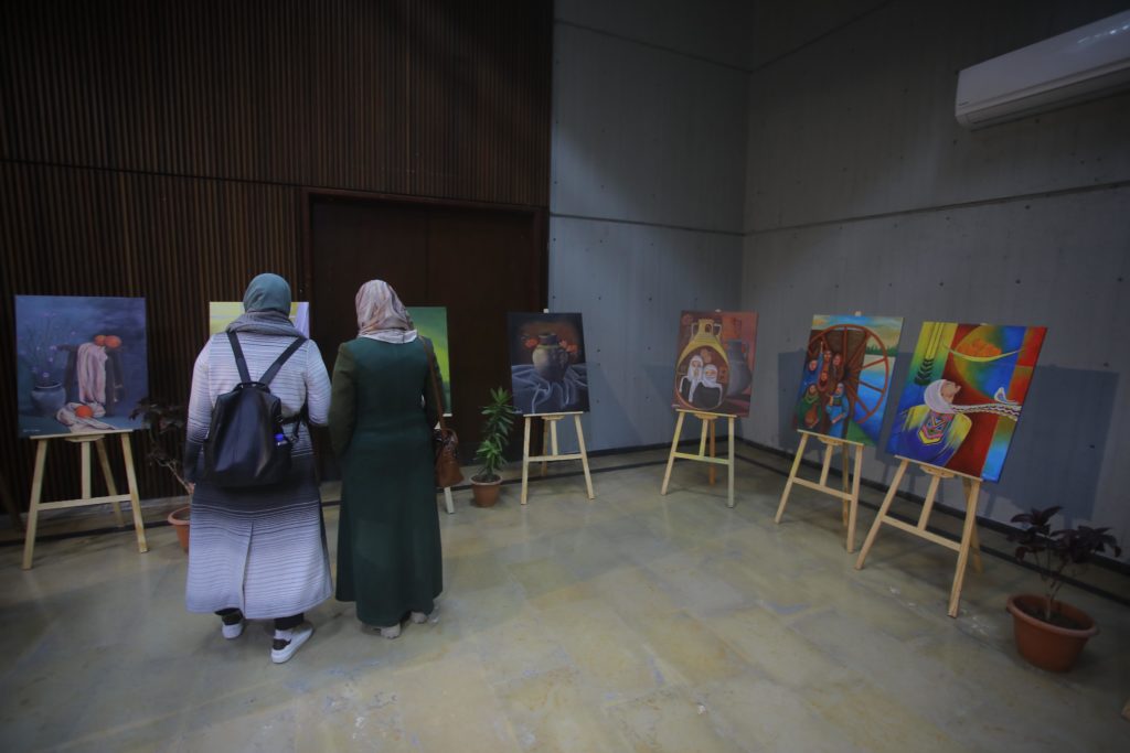 IN PHOTOS: 45 Palestinian Women and Their Art - Palestine Chronicle