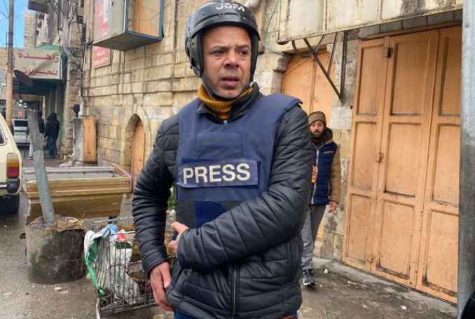 Journalist Injured as Israeli Forces Attack Palestinians in Hebron ...