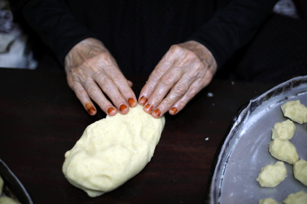 In Photos: Meet Miassar and Learn How to Make Palestinian Ka’ak for Eid ...