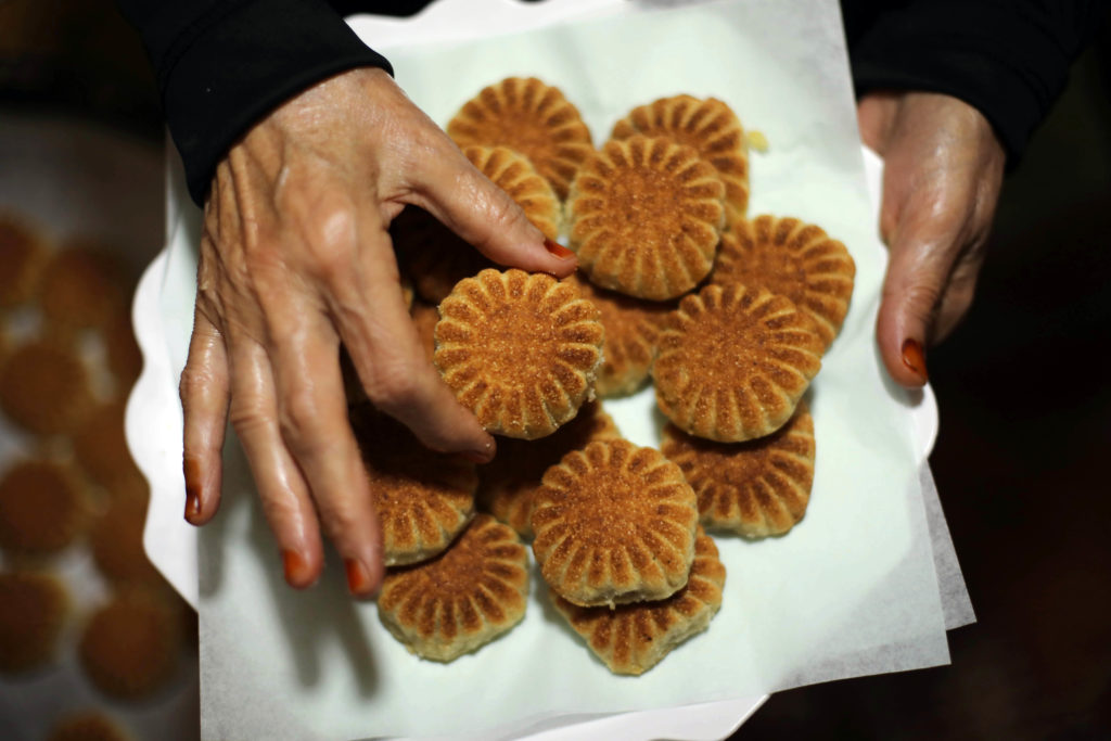 In Photos: Meet Miassar and Learn How to Make Palestinian Ka’ak for Eid ...