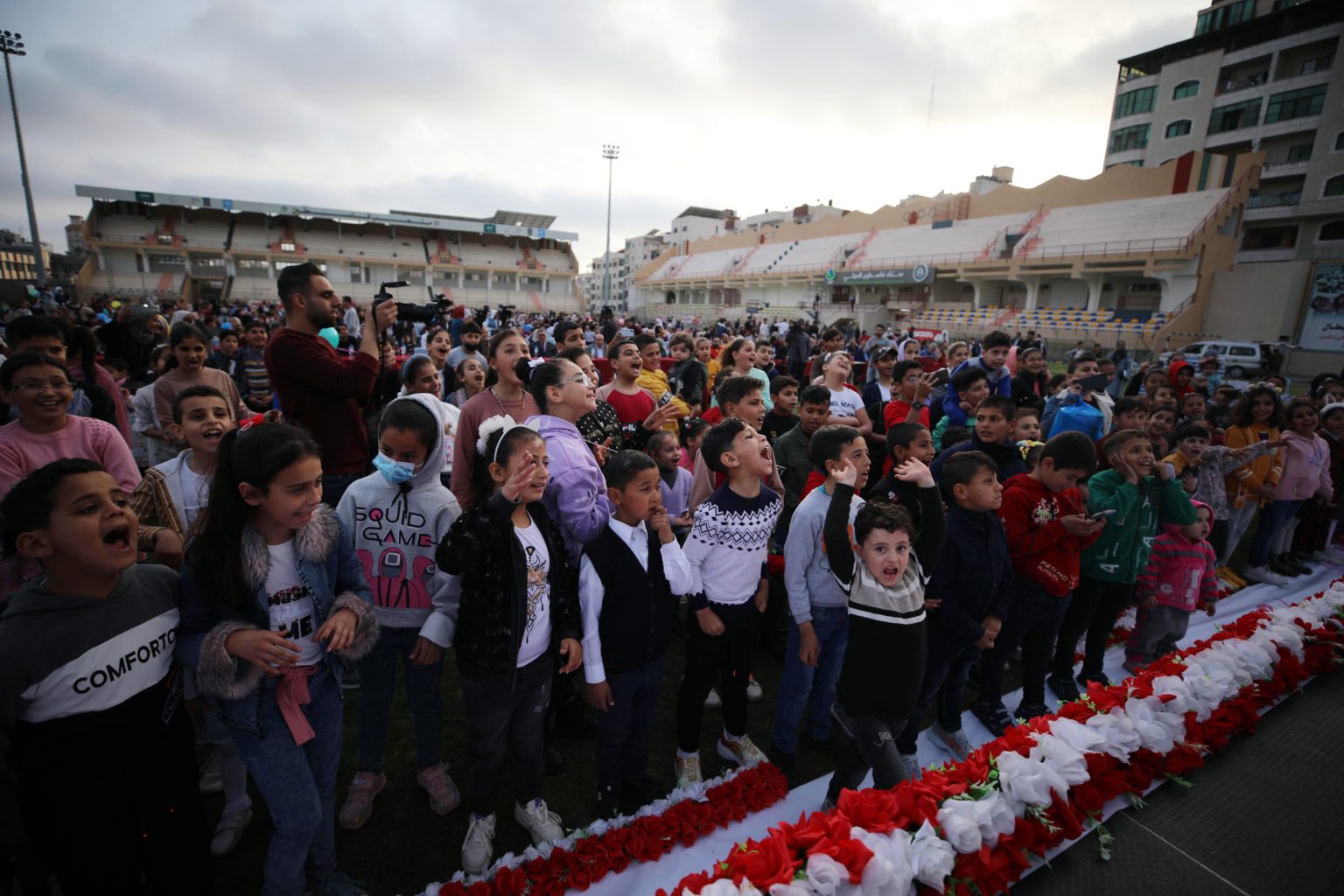 In Photos: Hundreds of Gaza’s Orphans Embraced by their Community ...