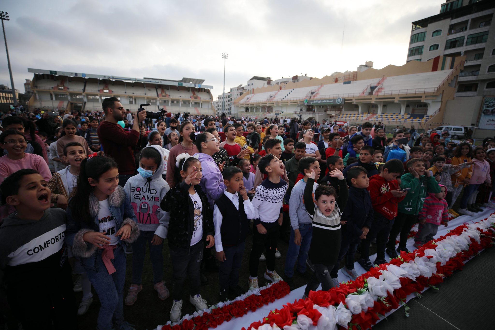 In Photos: Hundreds of Gaza’s Orphans Embraced by their Community ...