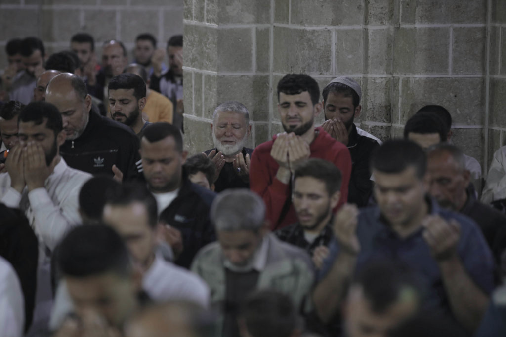 IN PHOTOS: Exclusive Images from Three Great Palestinian Mosques in ...
