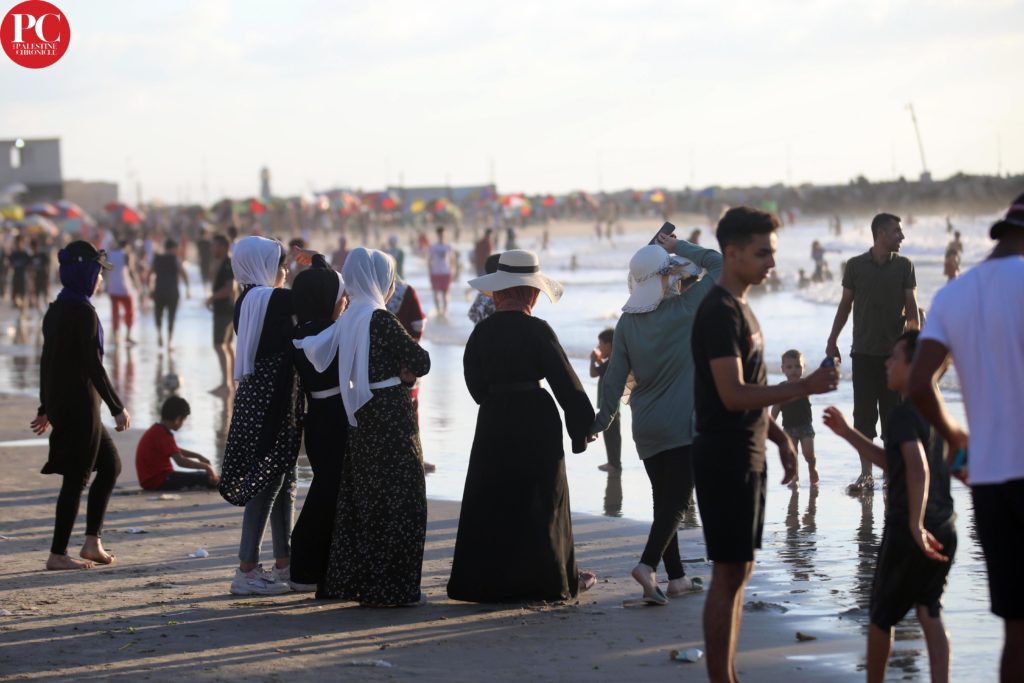Gaza Beach after the Israeli War: Photos and a Poem - Palestine Chronicle