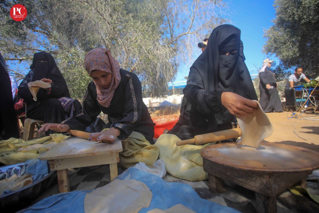 Olive Harvest Season in Palestine Begins amid Songs and Dance (PHOTOS ...