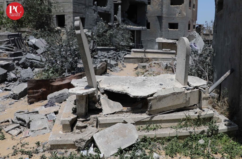 Israel Bombed a Gaza Cemetery: Here is the Devastating Outcome (PHOTOS ...