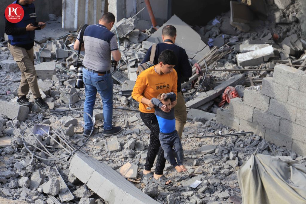 Lives Ruined: Photos of Palestinians and Their Destroyed Homes in the ...