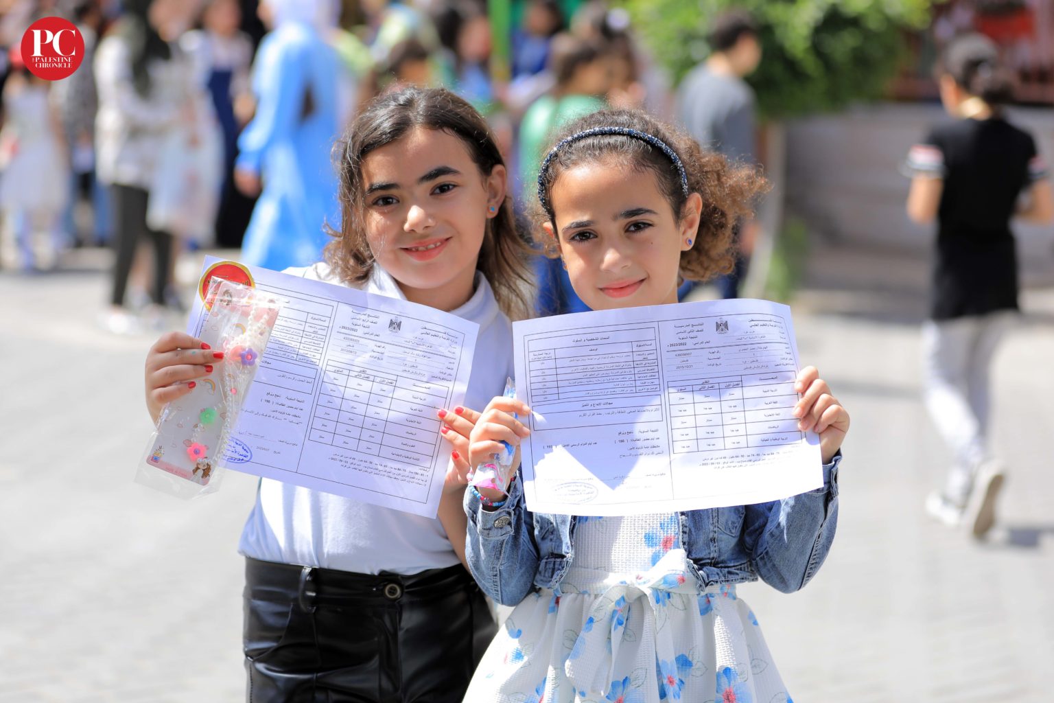 Time for Selfies: Gaza Students Receive Their Certificates - Palestine ...