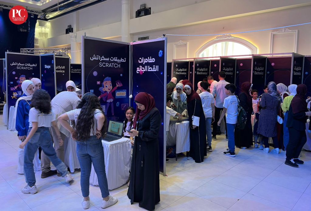Young Palestinian Scientists Shine in Gaza Exhibition (PHOTOS ...
