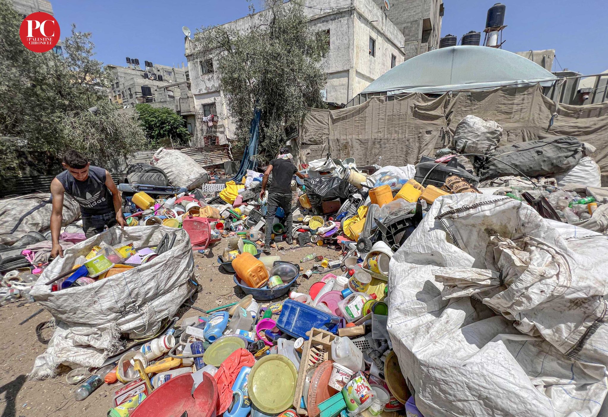 Recycling Plastic in Gaza as a Means of Survival (PHOTOS) - Palestine ...