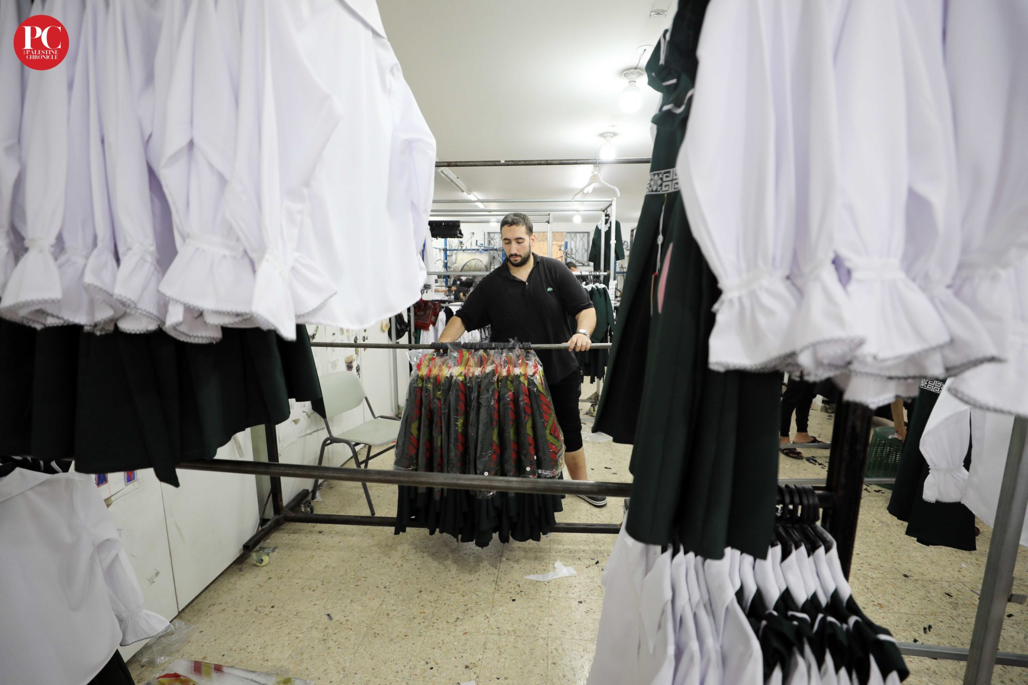 This is How Gaza’s Beautiful School Uniforms are Made - PHOTO GALLERY ...