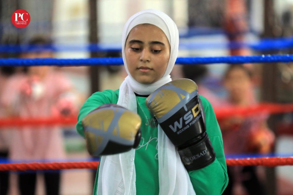 Gaza's Female Fighters Celebrate International Boxing Day - Photo ...