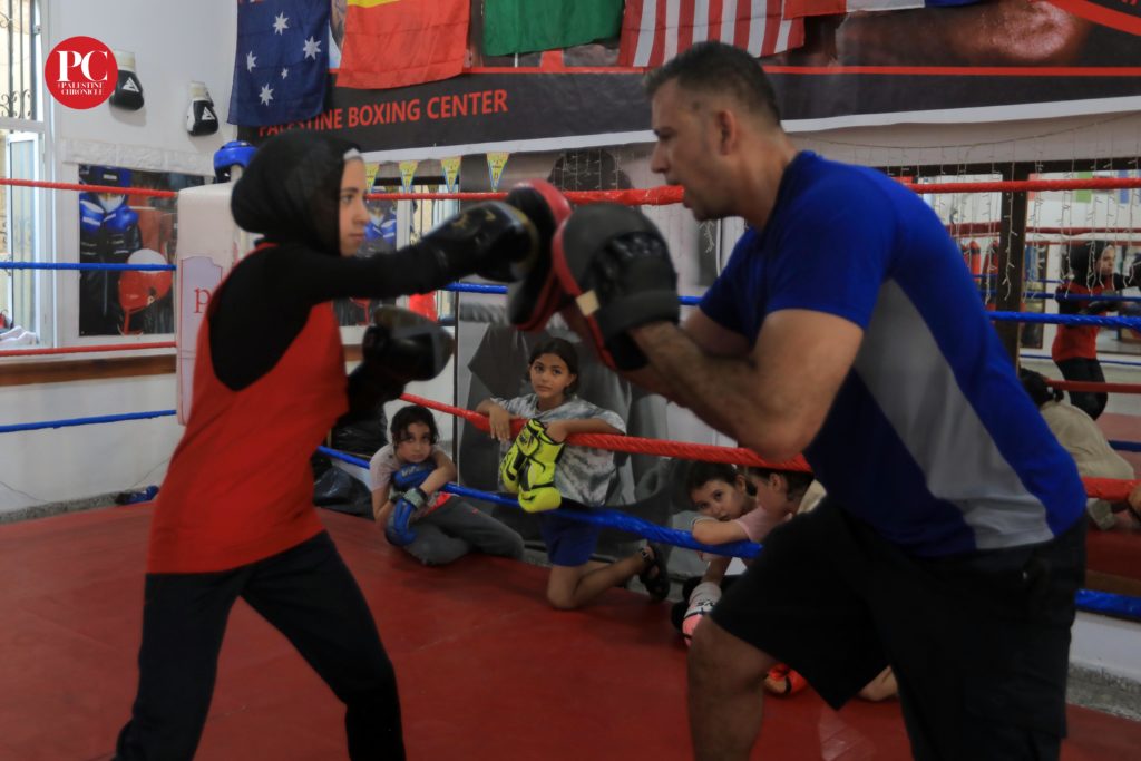 Gaza's Female Fighters Celebrate International Boxing Day - Photo ...